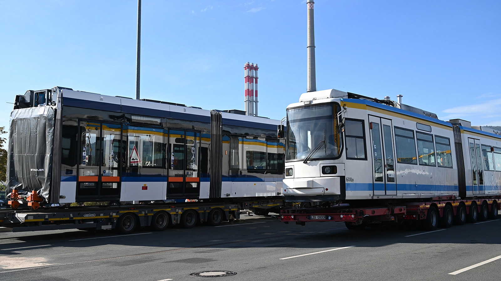 Die ersten beiden GT6M unterwegs nach Łódź